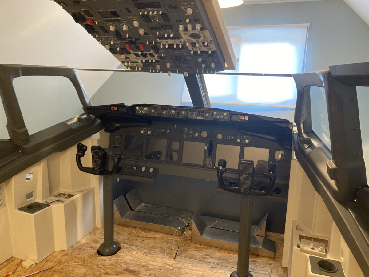 737simcockpit - A website about the build of a Boeing 737 cockpit simulator